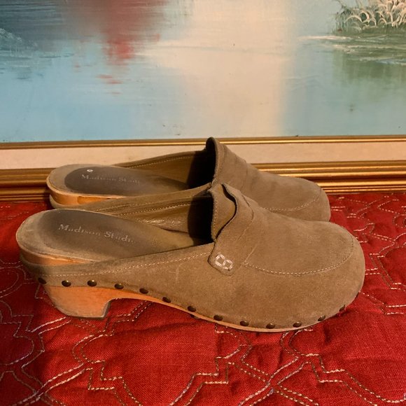 Madision Studio | Shoes | Free Vtg Madision Studio Y2k Clogs Brown ...